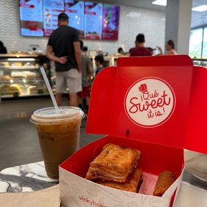 DORIS ITALIAN MARKET & BAKERY - Updated June 2024 - 271 Photos & 175 ...