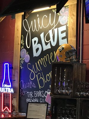 RUSTIC ROOTS - 38 Photos & 19 Reviews - American (New) - 20 Cheves Rd ...