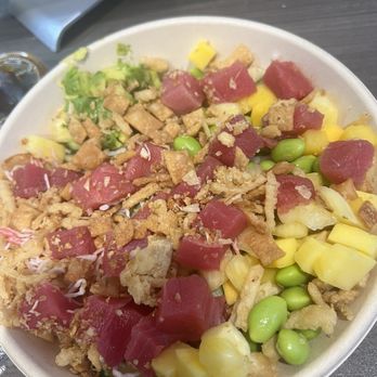 POKE MUNCH - Updated August 2025 - 26 Photos - 9 S Vandeventer Ave ...