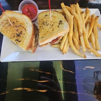 THE WINDMILL - Updated December 2025 - 140 Photos & 252 Reviews - 1167 ...