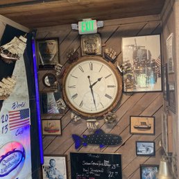 QUINN’S LIGHTHOUSE - Updated December 2024 - 1035 Photos & 1099 Reviews ...