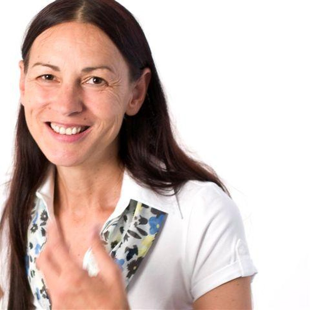 Angela Schmid's Instagram, Twitter & Facebook on IDCrawl