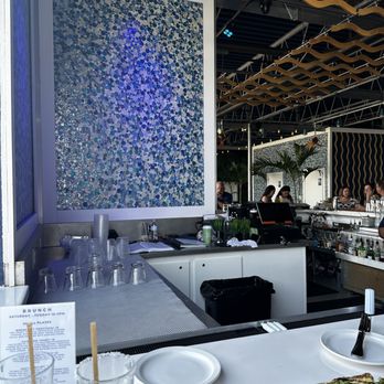 THE PEARL WATERFRONT BAR - Updated December 2025 - 20 Photos & 22 ...