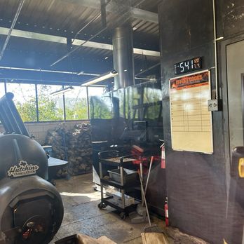 THE ORIGINAL ROY HUTCHINS BARBEQUE - Updated October 2024 - 337 Photos ...