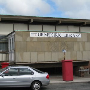 BEBINGTON CENTRAL LIBRARY - Updated August 2025 - Civic Way, Bebington ...