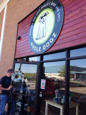 WHOLE DOGZ - Updated November 2024 - 94 Photos & 130 Reviews - 4748 ...