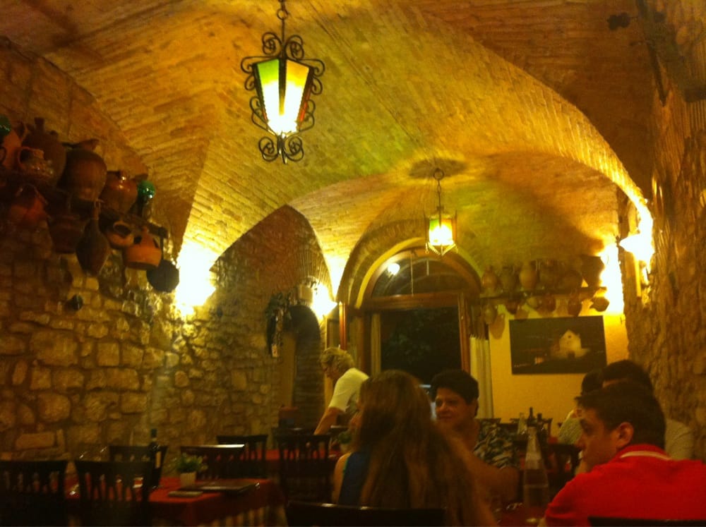 DA CECCO - Updated April 2024 - 11 Photos - Piazza San Pietro 8, Assisi ...