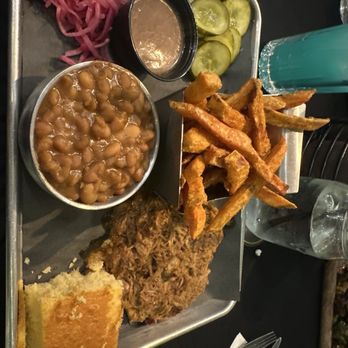 DISTRICT 37 KITCHEN & TAPHOUSE - Updated March 2025 - 123 Photos & 76 ...