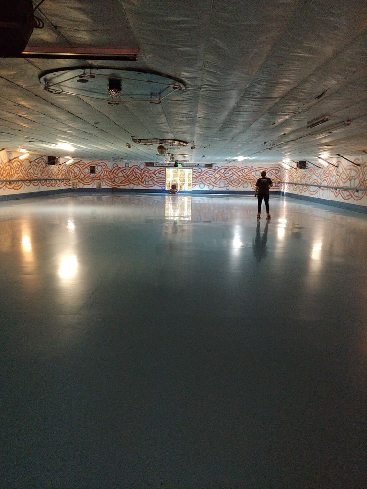 SKATING HOOSIERLAND ROLLER RINK - Updated August 2025 - Tpa Park ...