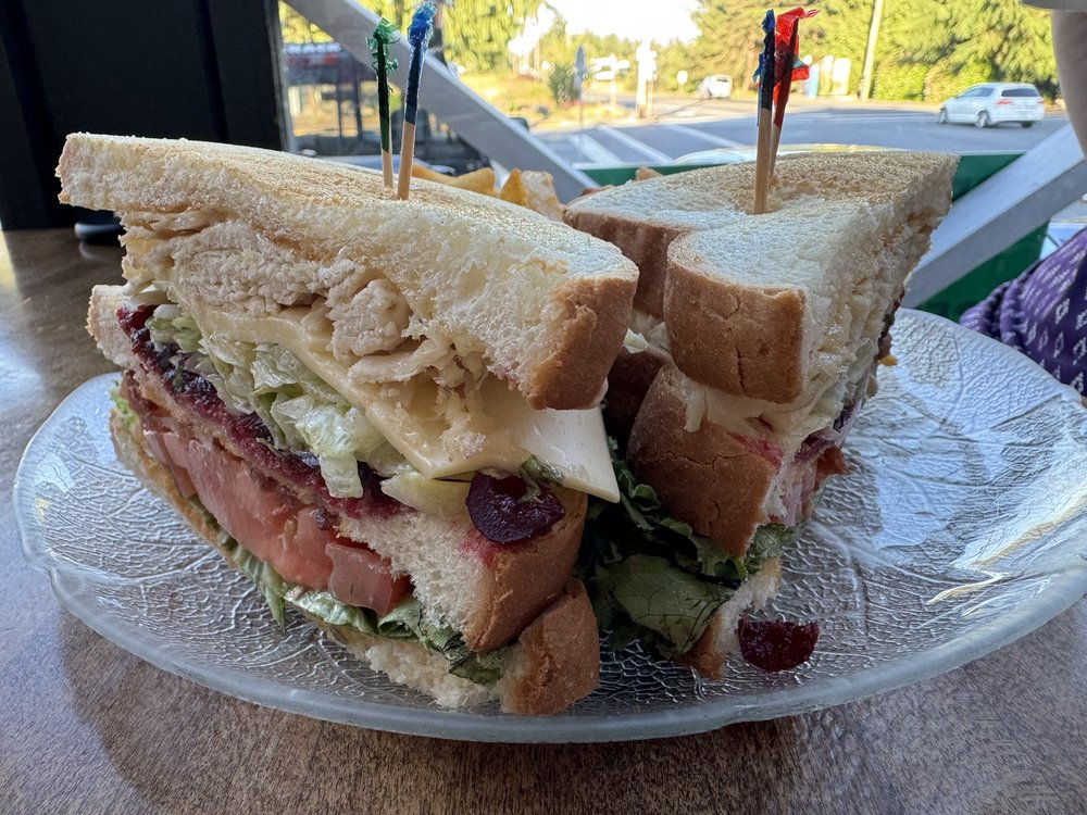 PRAIRIE INN NEIGHBOURHOOD PUB - Updated December 2025 - 25 Photos & 30 ...