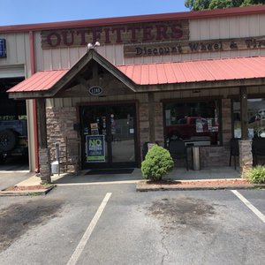 KEVIN POWELL’S FOOTHILL FORD - Updated September 2025 - 24 Reviews ...