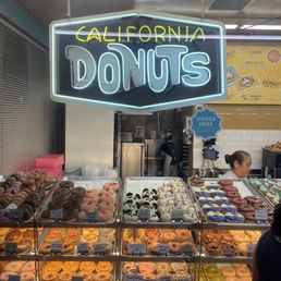 CALIFORNIA DONUTS - Updated July 2025 - 243 Photos & 280 Reviews - 5753 ...