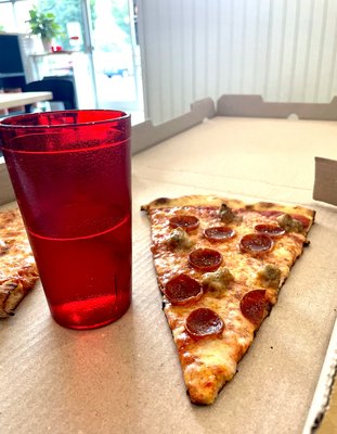 TROPHY PIZZA - EVENDALE - Updated October 2025 - 130 Reviews & 135 ...