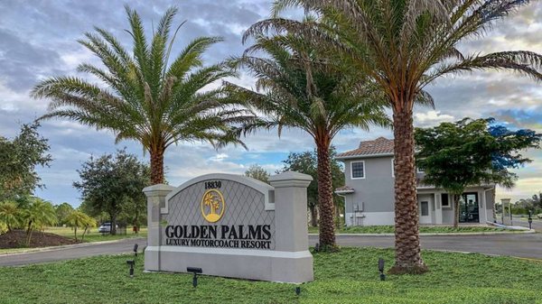 GOLDEN PALMS LUXURY MOTORCOACH RESORT - Updated November 2025 - 13090 ...