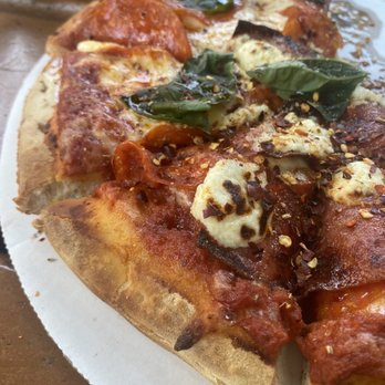 PIZZA DECK - 154 Photos & 172 Reviews - 9010 Curry Village Dr, Yosemite ...