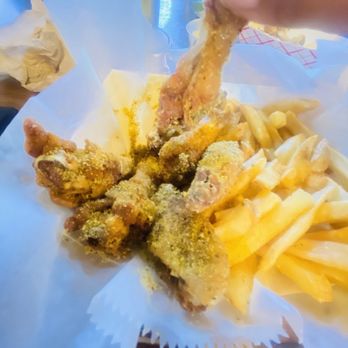 THE ORIGINAL J.R. CRICKETS IN MIDTOWN ATLANTA - Updated August 2024 ...