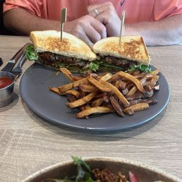 MISFIT KITCHEN - Updated April 2025 - 124 Photos & 63 Reviews - 111 N ...