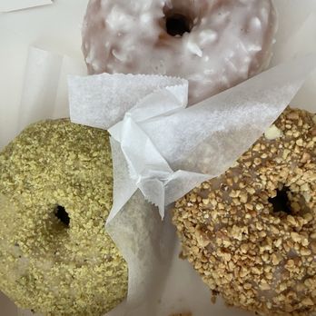 OLD FERRY DONUT - Updated June 2025 - 317 Photos & 131 Reviews - 3513 W ...