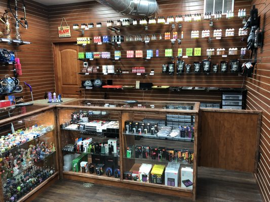 PUFF ON SHORT VINE - Updated October 2025 - 2724 Vine St, Cincinnati ...