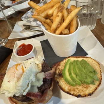 ESTELLA - Updated November 2025 - 283 Photos & 241 Reviews - 49 Temple ...