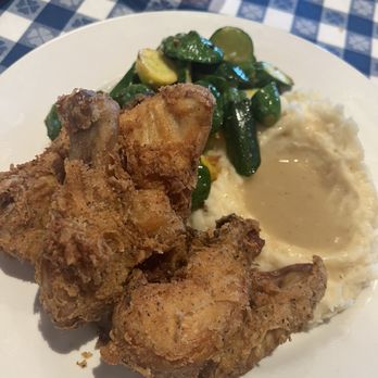 PERRY’S - NOVATO - Updated June 2025 - 189 Photos & 196 Reviews - 225 ...