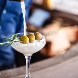 VIOLI - Updated July 2025 - 768 Photos & 302 Reviews - 260 Oakbrook Ctr ...