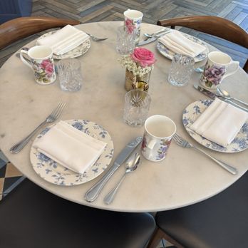 LITTLE HEN - HOUSTON - Updated September 2025 - 1334 Photos & 468 ...