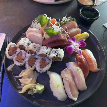 TSUNAMI SUSHI & HIBACHI GRILL - Updated May 2024 - 21 Photos & 34 ...