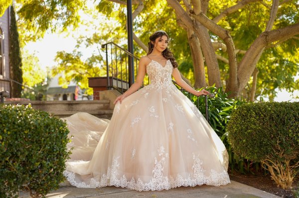 MODA 2000 - Updated February 2025 - 360 Photos & 208 Reviews - 845 N ...