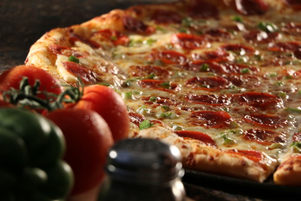 TOARMINA’S PIZZA - 30 Photos & 33 Reviews - 2011 E Michigan Ave ...