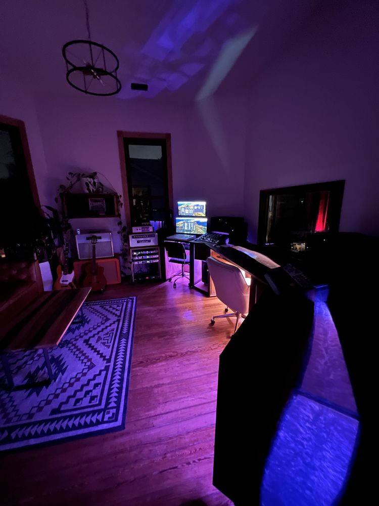 EAR BENDER STUDIOS - Updated December 2025 - 10 Photos - 510 E Carson ...