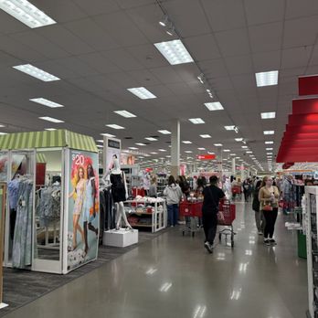 TARGET - Updated November 2025 - 657 Photos & 488 Reviews - 298 W ...