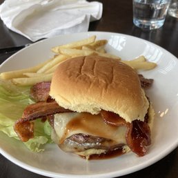 THE MASH HOUSE - 111 Photos & 39 Reviews - 10 E 191st St, Westfield, IN ...