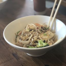 TOSS NOODLE BAR - 1125 Photos & 1207 Reviews - Asian Fusion - 2272 ...