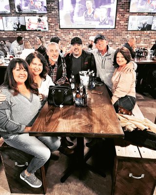 HAPPY’S SPORTS LOUNGE - Updated December 2025 - 12 Photos & 10 Reviews ...