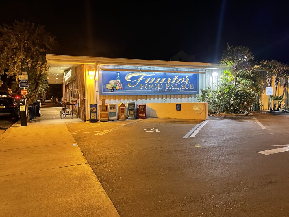 FAUSTO’S FOOD PALACE - Updated July 2024 - 27 Photos & 57 Reviews - 522 ...