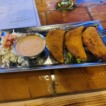 3 AMIGOS BAR & GRILL - Updated January 2026 - 26 Photos & 38 Reviews ...