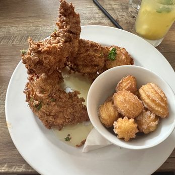 CRISP ROCHESTER - Updated June 2024 - 301 Photos & 161 Reviews - 819 S ...