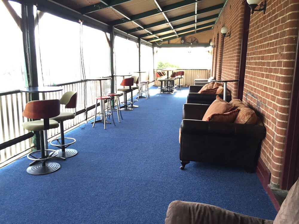 THE IMPERIAL STAY - Updated November 2024 - 13 Photos - 13 Burraway St ...