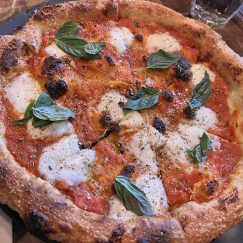 VILLAGE TAPHOUSE - Updated December 2025 - 209 Photos & 142 Reviews ...