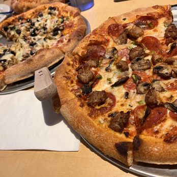 JOBO’S PIZZA PUB - Updated June 2024 - 29 Photos & 28 Reviews - 3310 E ...