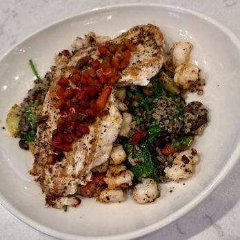 PUB W - Updated November 2025 - 336 Photos & 264 Reviews - 4830 E 61st ...