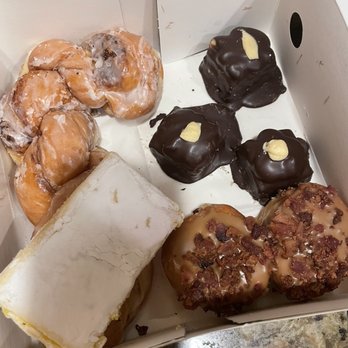 LEGENDARY DOUGHNUTS - Updated January 2025 - 244 Photos & 204 Reviews ...