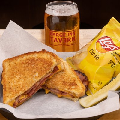 BARGE INN TAVERN - Updated May 2025 - 289 Photos & 84 Reviews - 358 SW ...