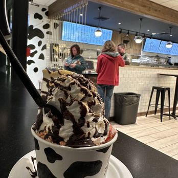 THE YARD MILKSHAKE BAR - Updated June 2024 - 77 Photos & 63 Reviews ...