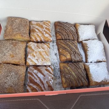 BEIGNETS & BREW - Updated December 2025 - 36 Photos & 30 Reviews - 4688 ...