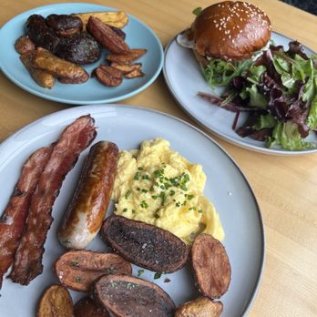 POMPETTE - Updated December 2024 - 104 Photos & 68 Reviews - 1960 N ...