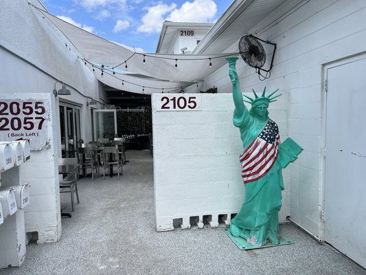 CAPO PAZZO - Updated October 2025 - 204 Photos & 231 Reviews - 2053 ...