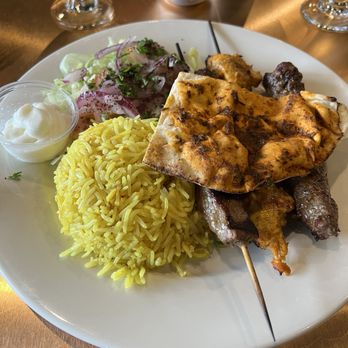 DIWAN RESTAURANT - Updated October 2025 - 51 Photos & 39 Reviews - 315 ...