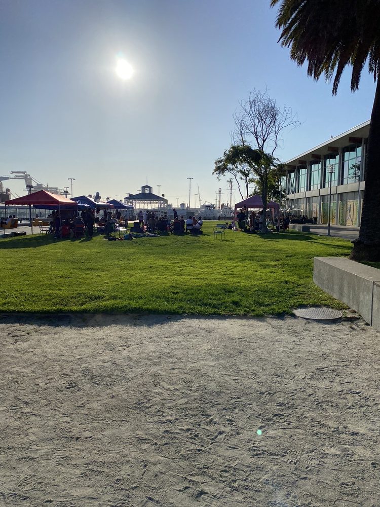 FERRY LAWN - Updated July 2025 - 10 Clay St, Oakland, California ...